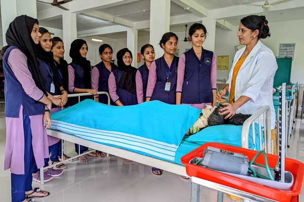 Red Crescent College of Nursing